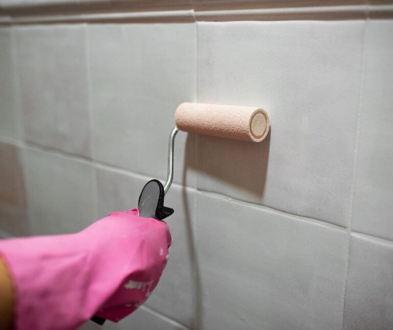 Painting Shower Tiles: Pros and Cons Every Homeowner Should Know